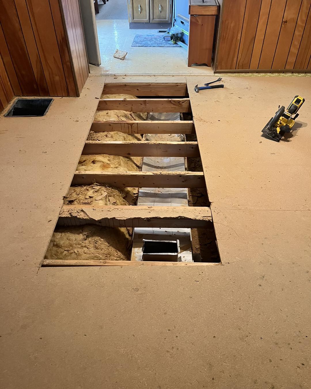 gomeshandyservices.com